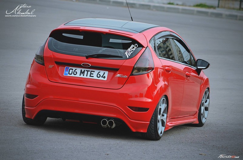 Race Red Ford Fiesta - Fiesta ST Gallery, Pictures, Images, Wallpapers ...