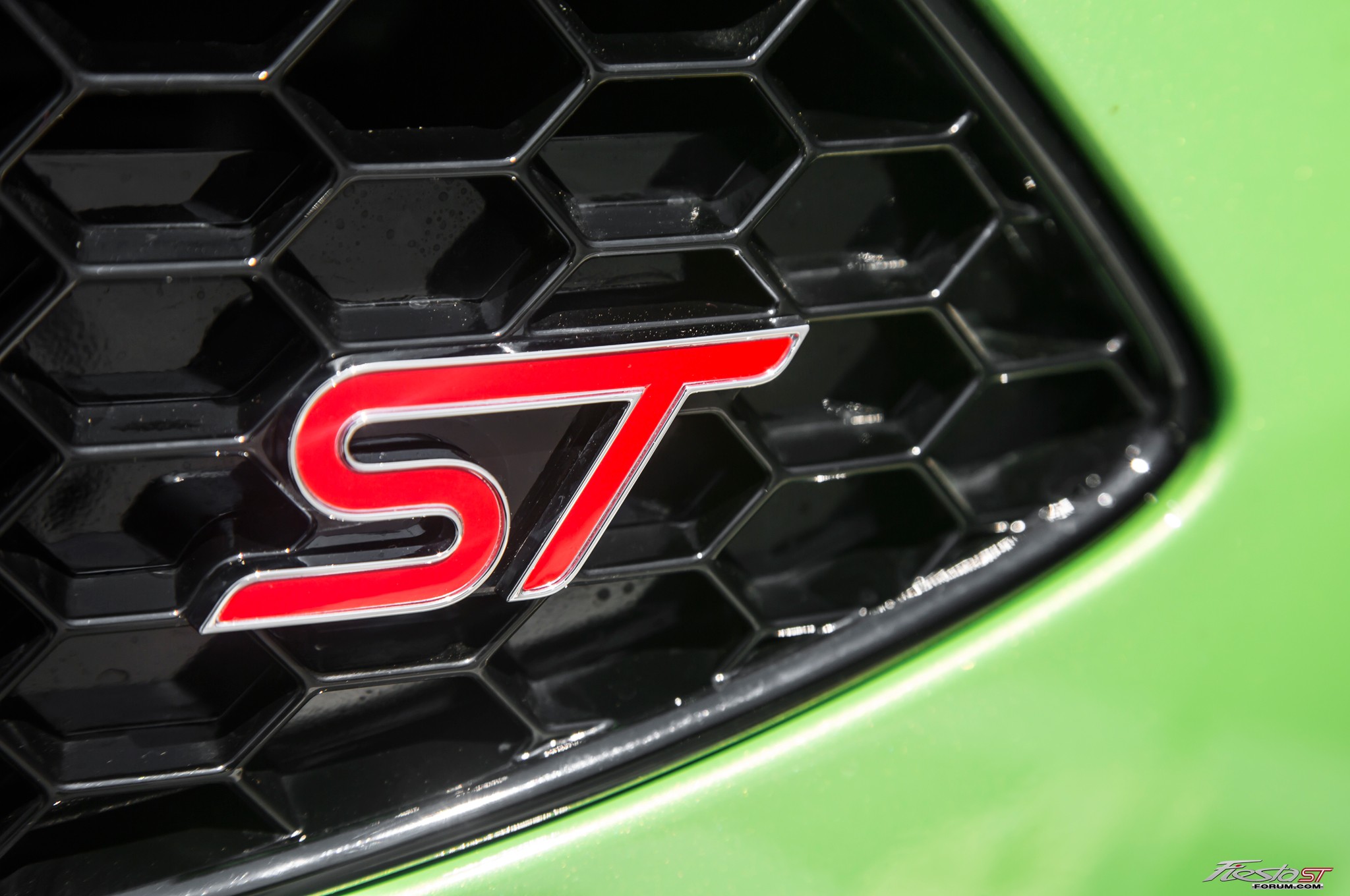 2014-Ford-Fiesta-ST-badge-02.jpg | Fiesta ST Forum